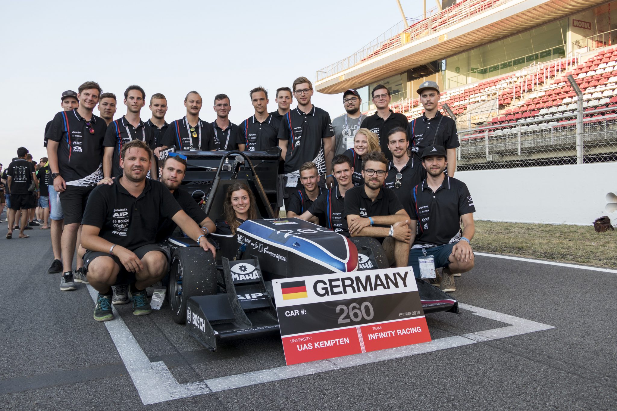 Team Tomsoi XI - Infinity Racing