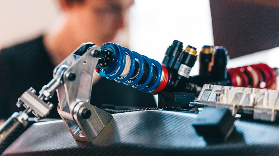 Fahrwerk - Infinity Racing