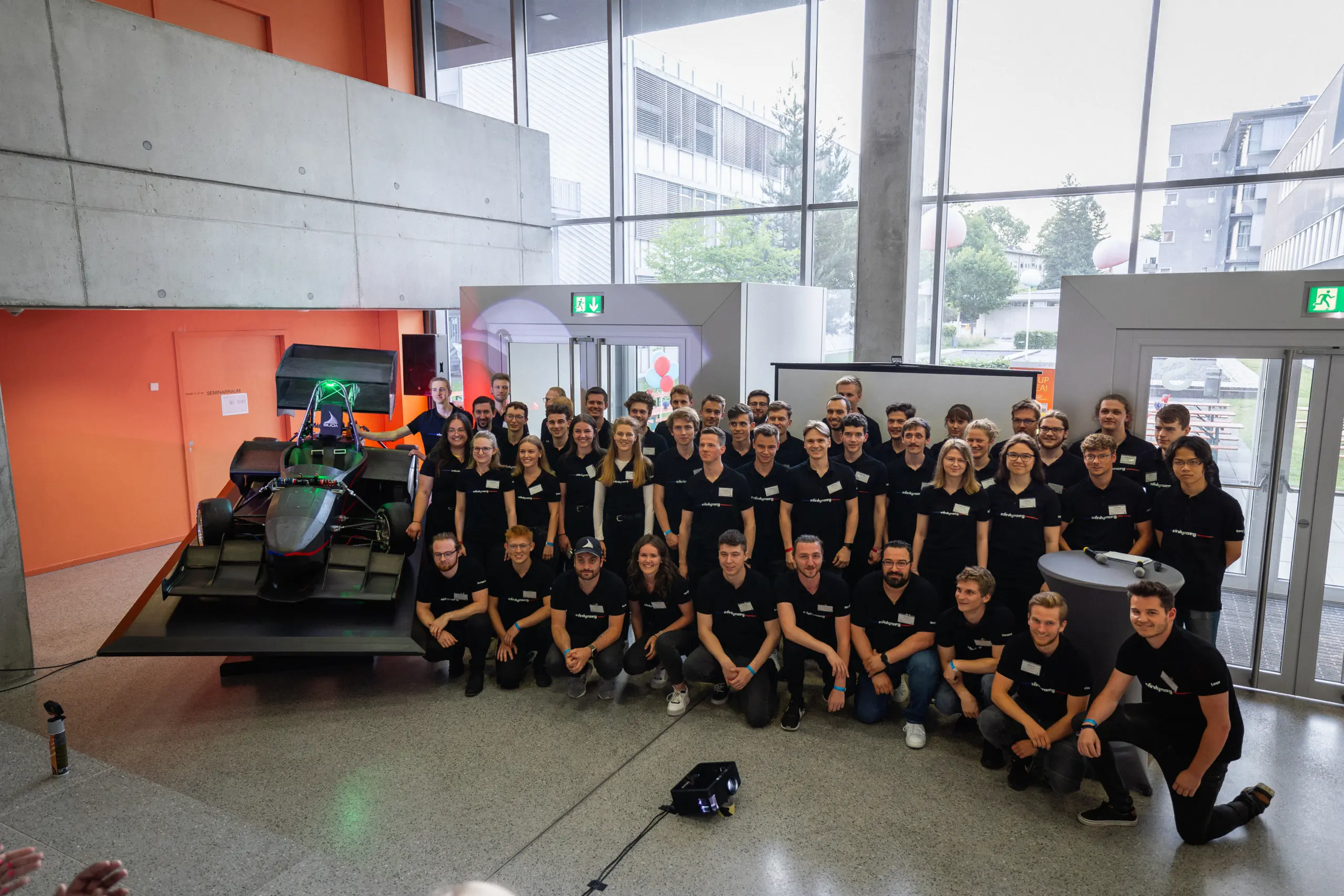 Werden Sie Partner! - Infinity Racing