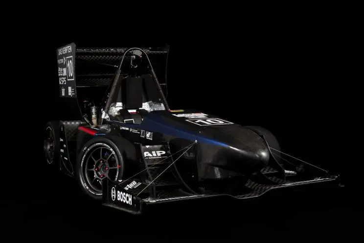 Tomsoi X - Infinity Racing